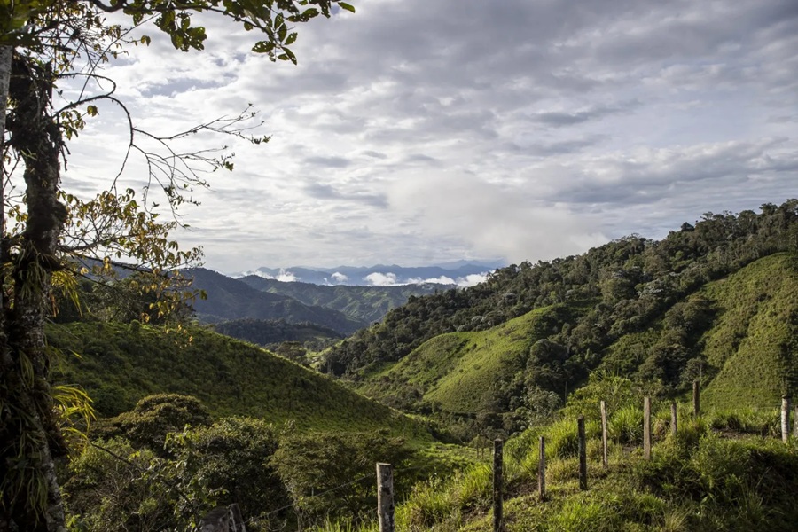 Íntag, el valle de Ecuador que teme que la nueva ley minera reabra un ...