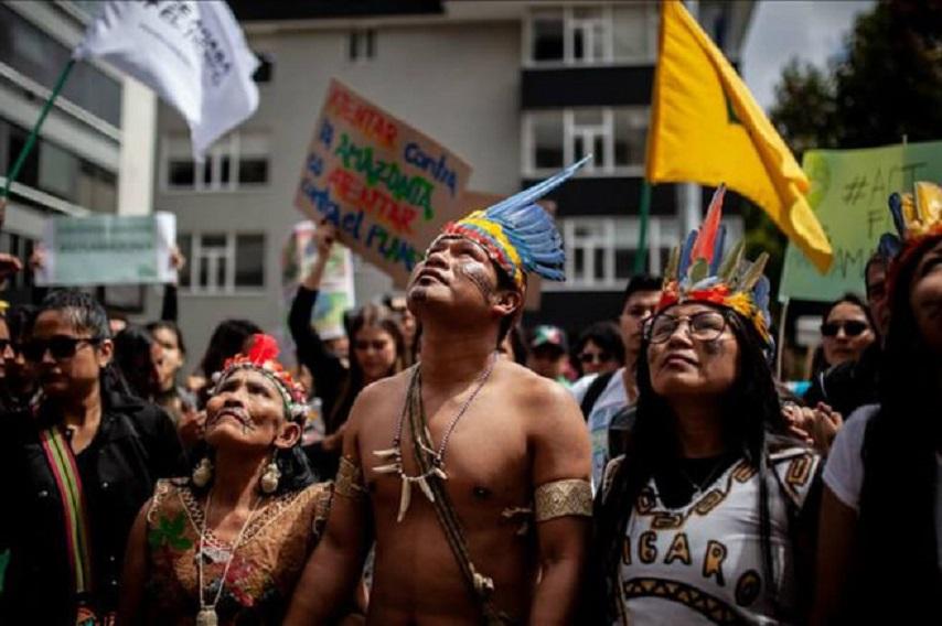 Pueblos indígenas lanzan Plan de Vida para salvar la Amazonía ...